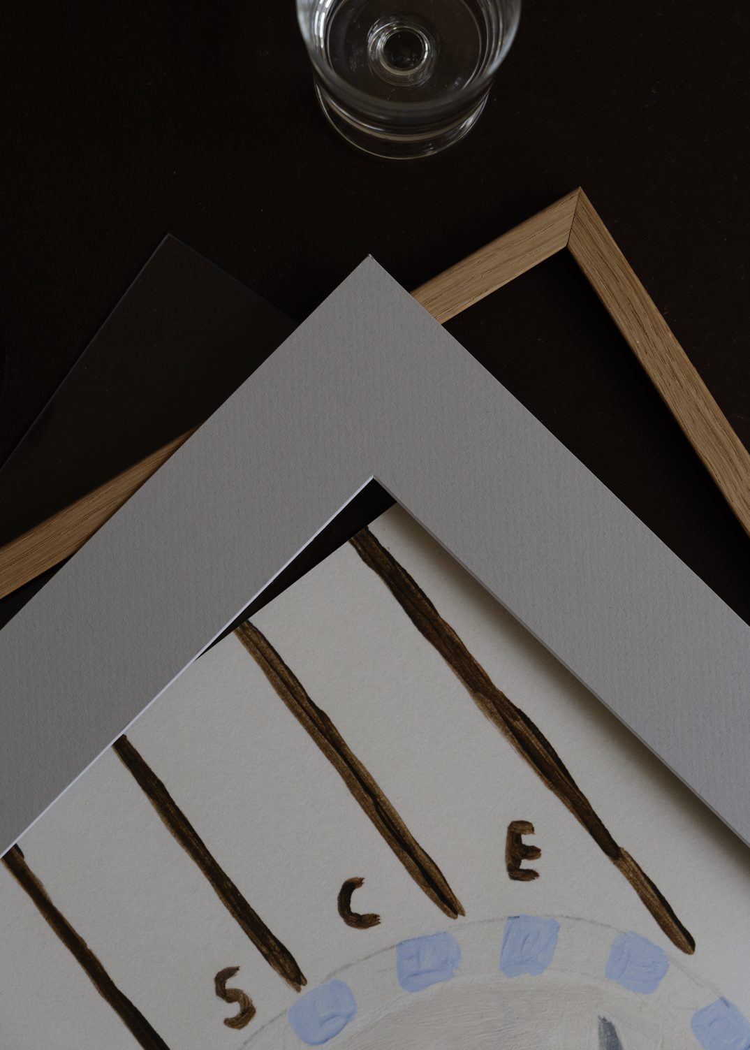 Premium passepartout in grey - The Poster Club